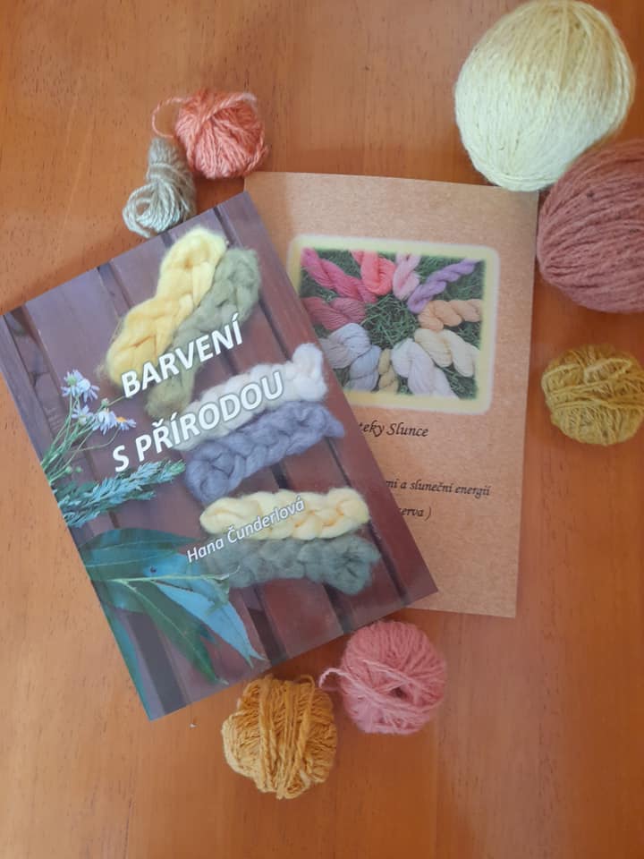 Barvení s přírodou... přírodní barvení rostlinami :: Modry-beranek